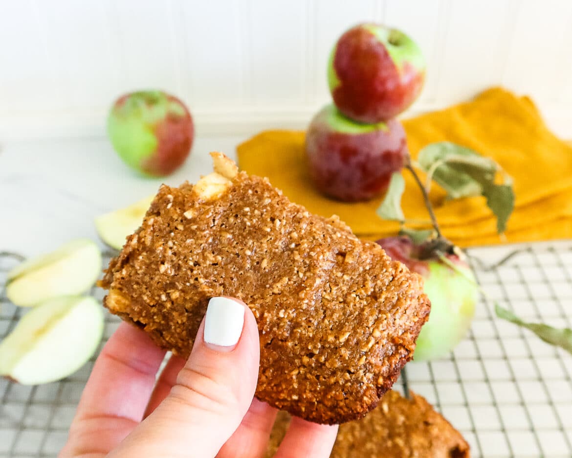 Apple Pie Protein Bar Recipe – Fit Mama Real Food
