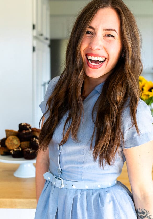 Easy 8 Ingredient Roasted Red Pepper Pesto Recipe – Fit Mama Real Food