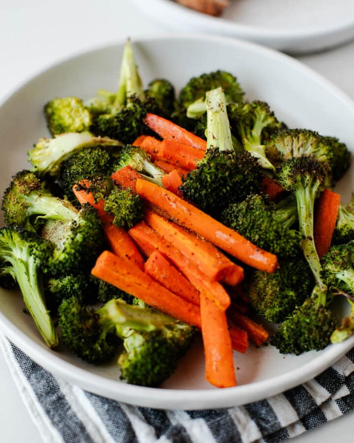 Easy + Healthy Roasted Broccoli and Carrots Recipe – Fit Mama Real Food