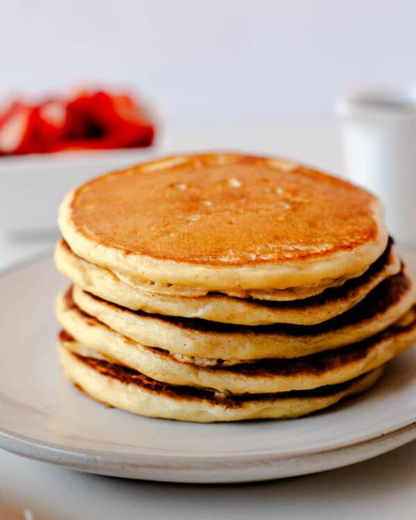 Fluffy Healthy Buttermilk Pancakes (Whole Wheat!) – Fit Mama Real Food