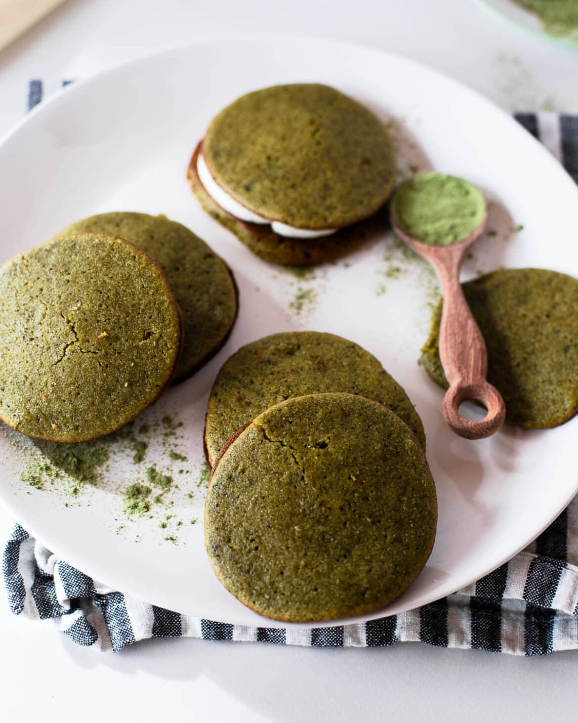 Matcha Green Whoopie Pies With Honey Buttercream – Fit Mama Real Food