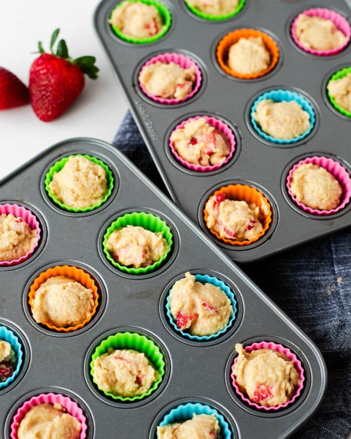 Healthy Mini Strawberry Muffins with Streusel Topping – Fit Mama Real Food