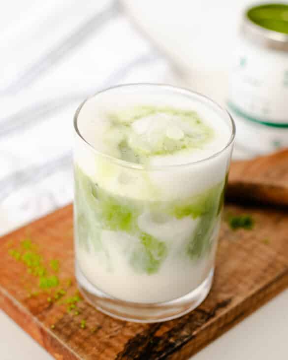 Iced Protein Matcha Latte Recipe (Starbucks Copycat) – Fit Mama Real Food