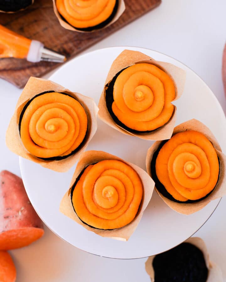 Healthy Low Sugar Chocolate Almond Flour Cupcakes – Fit Mama Real Food