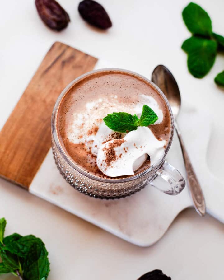 Peppermint Date Hot Chocolate Recipe with Collagen – Fit Mama Real Food