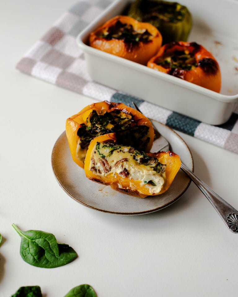 Easy Egg Stuffed Peppers Recipe (Meal Prep Breakfast) – Fit Mama Real Food