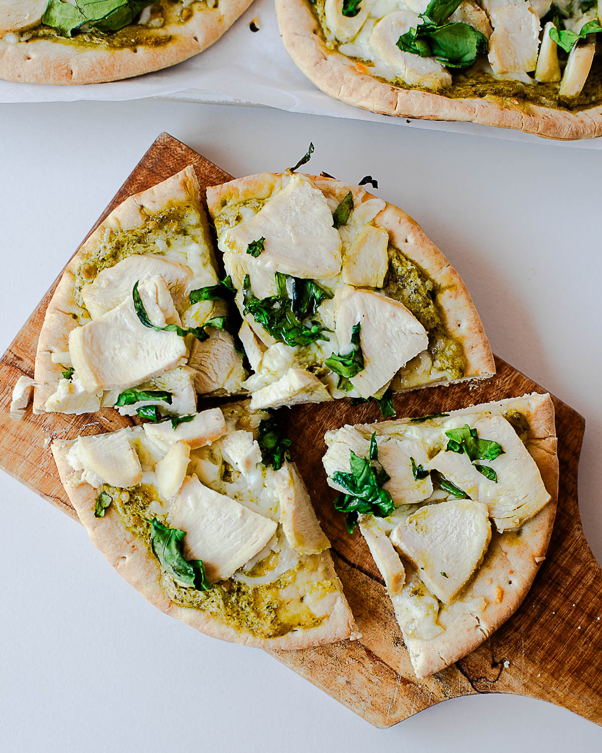 Quick 6 Ingredient Chicken Pesto Flatbread Recipe – Fit Mama Real Food