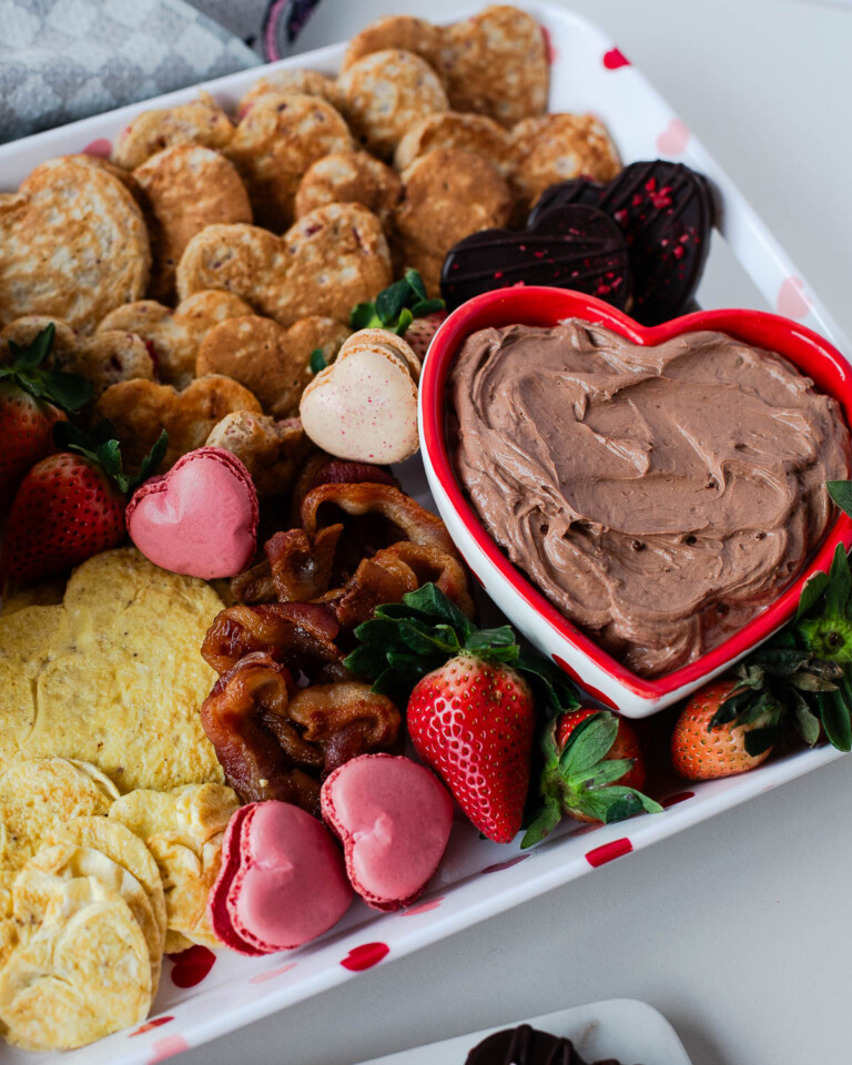 Valentine Breakfast Board (Valentines Brunch Charcuterie) – Fit Mama ...